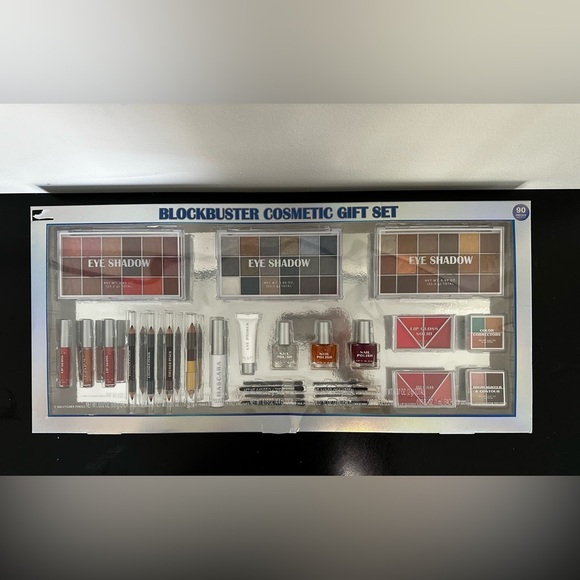 Makeup | Blockbuster Cosmetic Gift Set | Poshmark